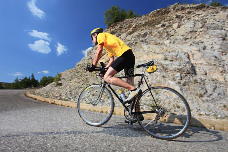 Radfahrer, Der Ein Fahrrad Reitet Stockbild - Bild von fachmann ...