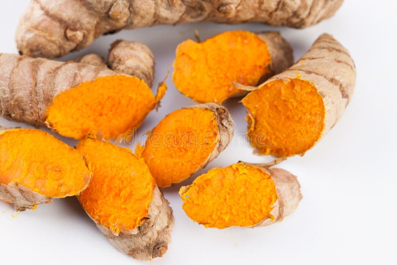 Radici Di Curcuma Isolate Su Fondo Bianco Immagine Stock - Immagine di ...