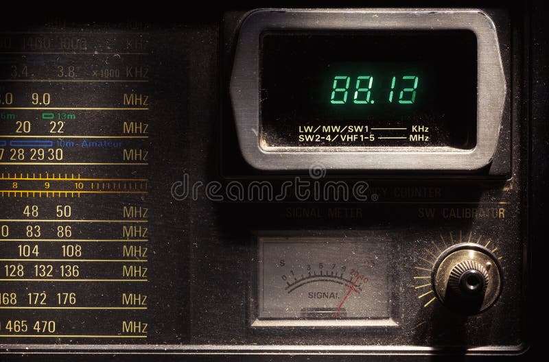 Am radio receiver stock image. Image of band, object - 36773107