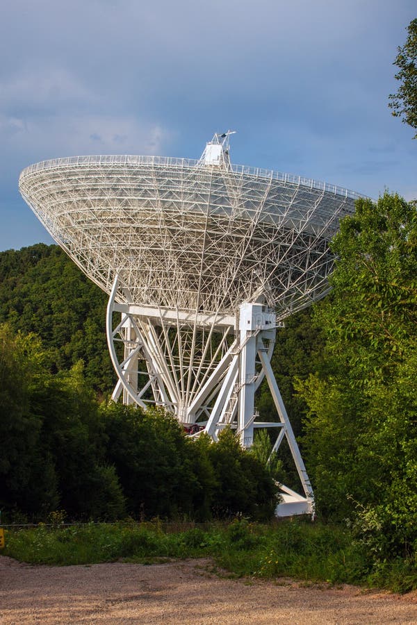 Radioteleskop Effelsberg stockbild. Bild von interferometrie - 38542599