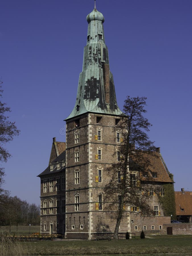 Raesfeld castle stock photo. Image of estate, mansion - 32350986