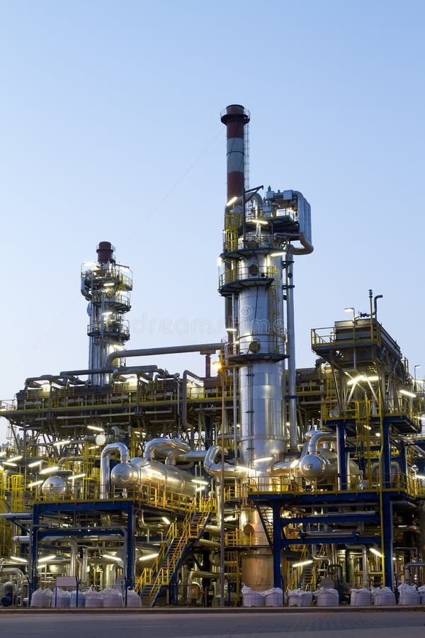 Rafineria obraz stock. Obraz złożonej z środowiskowy - 31068329