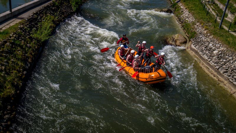 Rafting in wild water editorial photo. Image of rock - 17417366