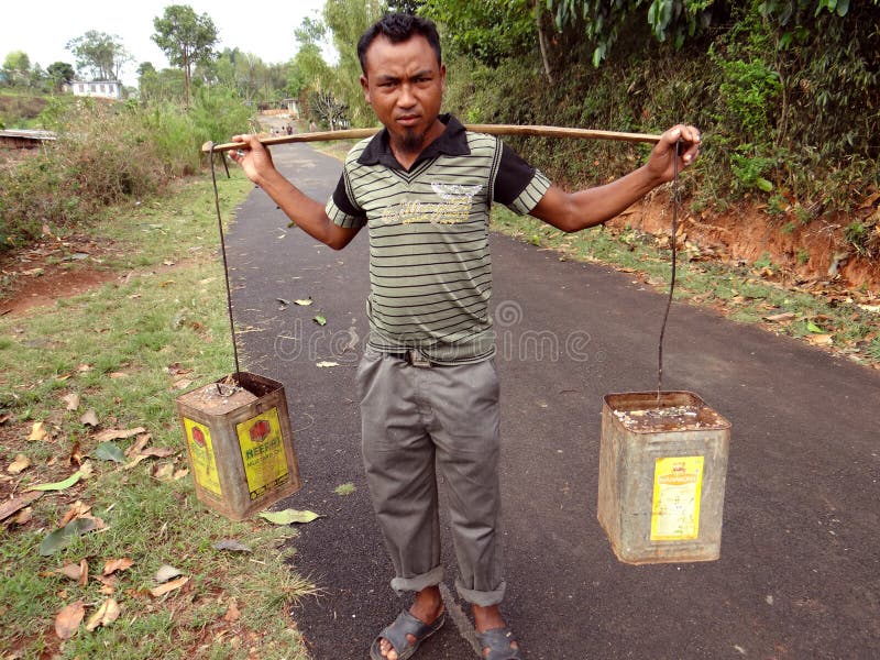 Rag picker editorial stock photo. Image of unhygienic - 84287548