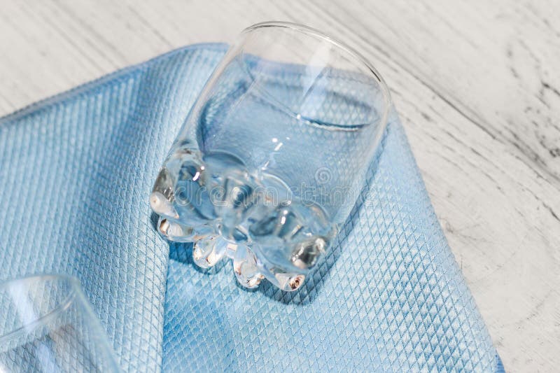 A Rag with a Special Texture for Cleaning Glass Glasses and Dishes for ...