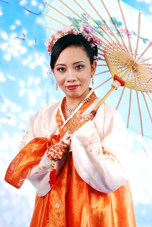 Ragazza coreana immagine stock. Immagine di femmina, costume - 5905315