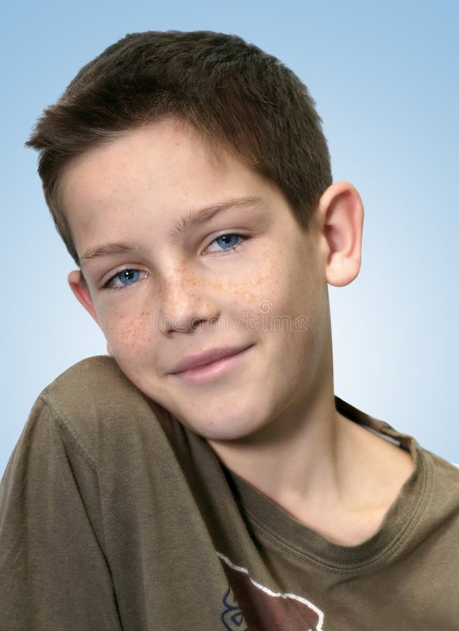 Ragazzo fotografia stock. Immagine di bambini, sorriso, carino - 41866