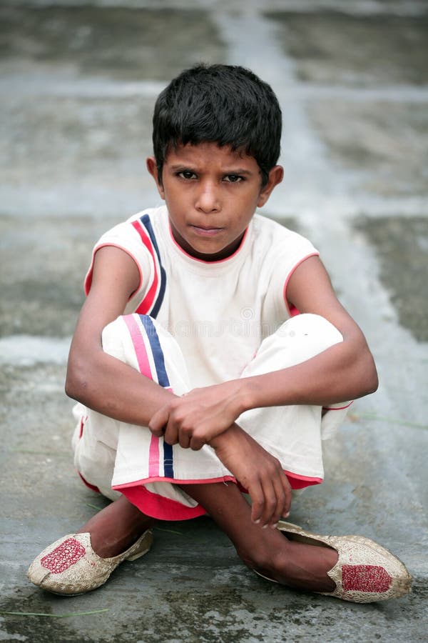 Ragazzo povero immagine stock. Immagine di indiano, asiatico - 16033631