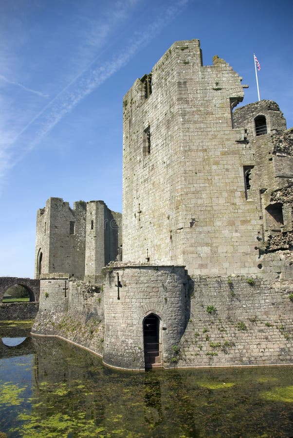 Cardiff Castle and Moat stock image. Image of south, city - 8005441