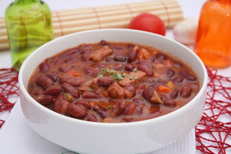 Ragoût des haricots rouges image stock. Image du potage - 39200889