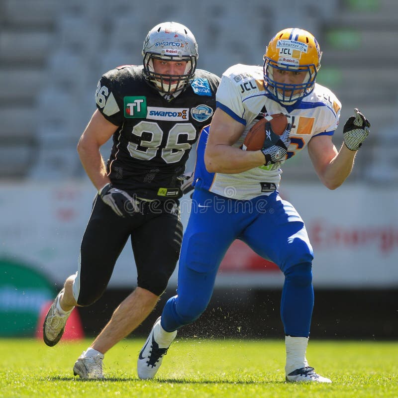 Raiders vs. Giants editorial stock image. Image of editorial - 29442689