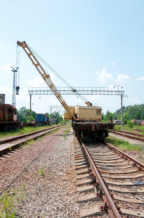A Rail Track Mounted Crane. Stock Photo - Image of rail, metallic: 20603958