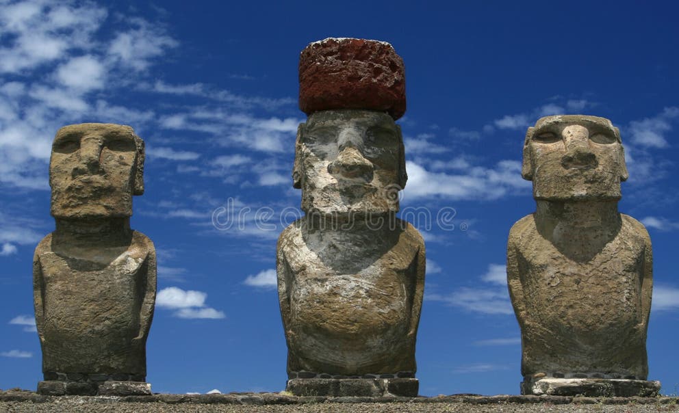 Three Maois stock image. Image of isla, jacob, monument - 13898973