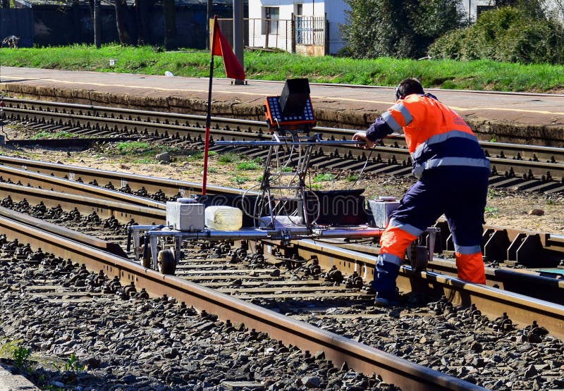 Rail worker editorial photography. Image of helmet, sunny - 70803012