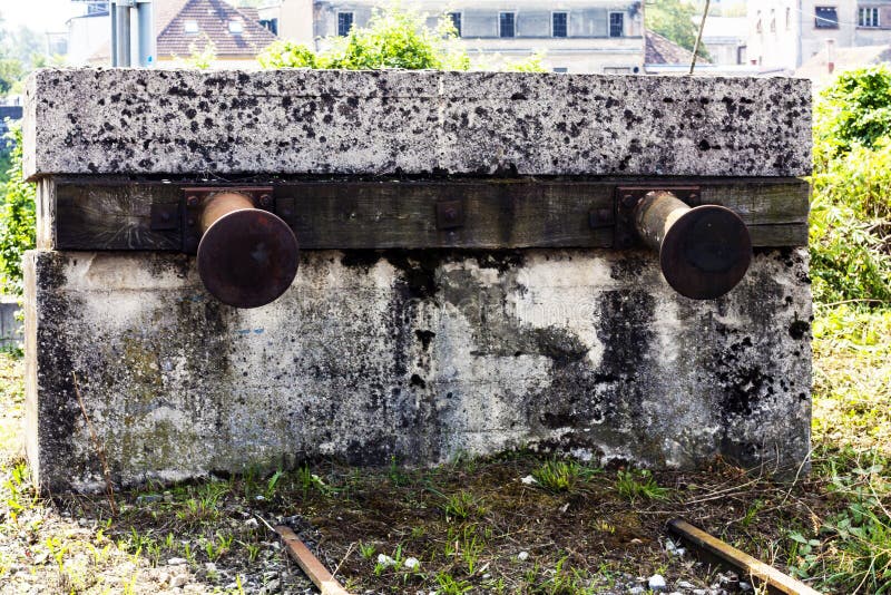 Railroad bumper stops stock photo. Image of railway - 125547430