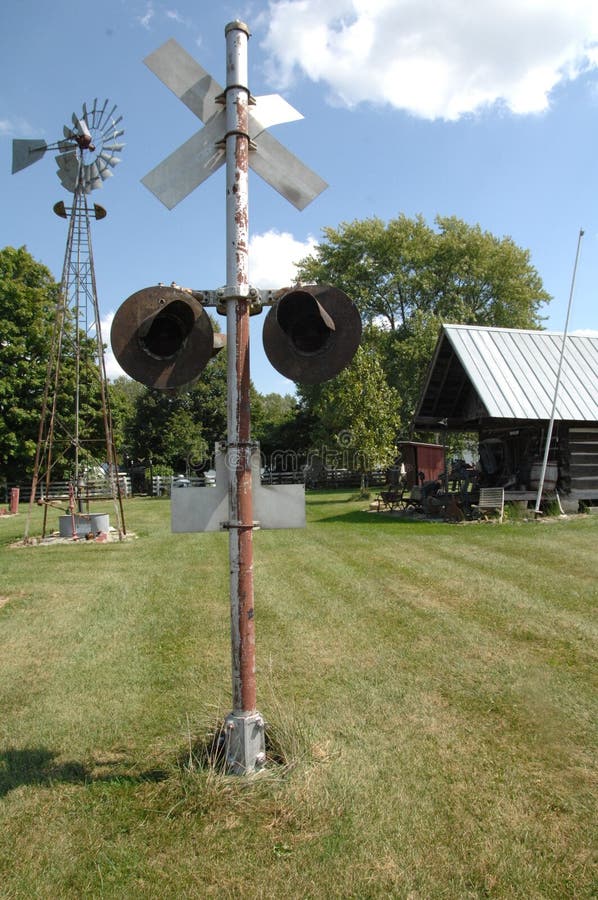 Railroad crossing post editorial photo. Image of railway - 198179326