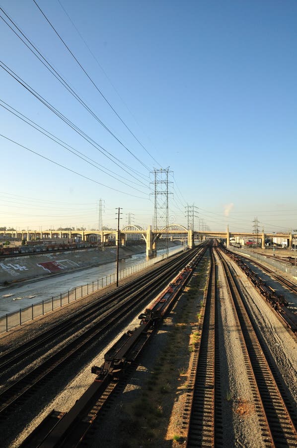 Powerline Picture. Image: 15080893