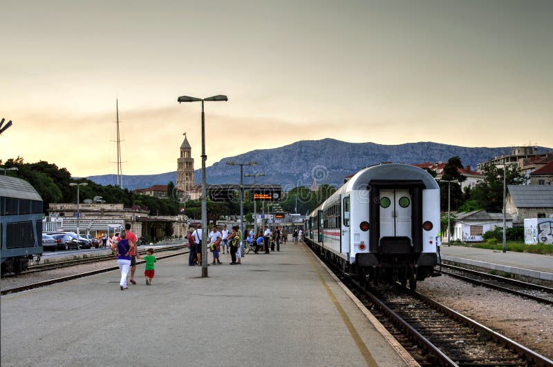 Railroad Split stock photo. Image of springfield, split - 33633614