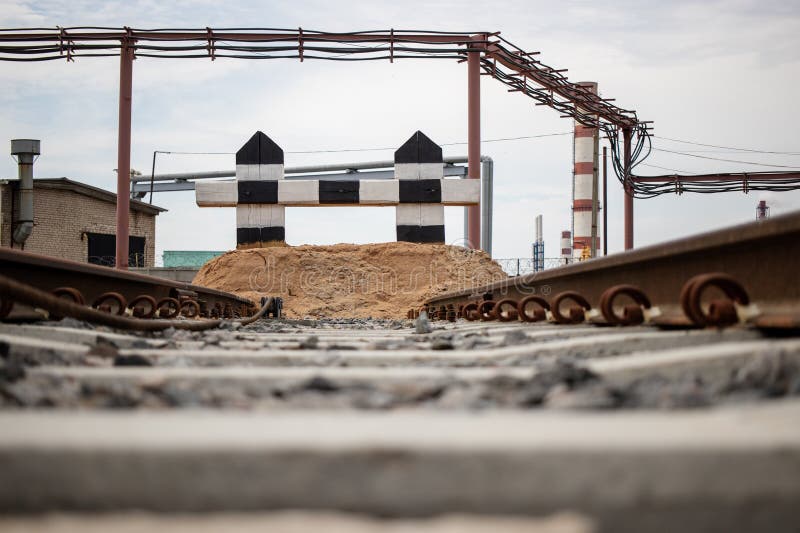 Railway Dead-end Featuring Emergency Braking Devices for Train ...