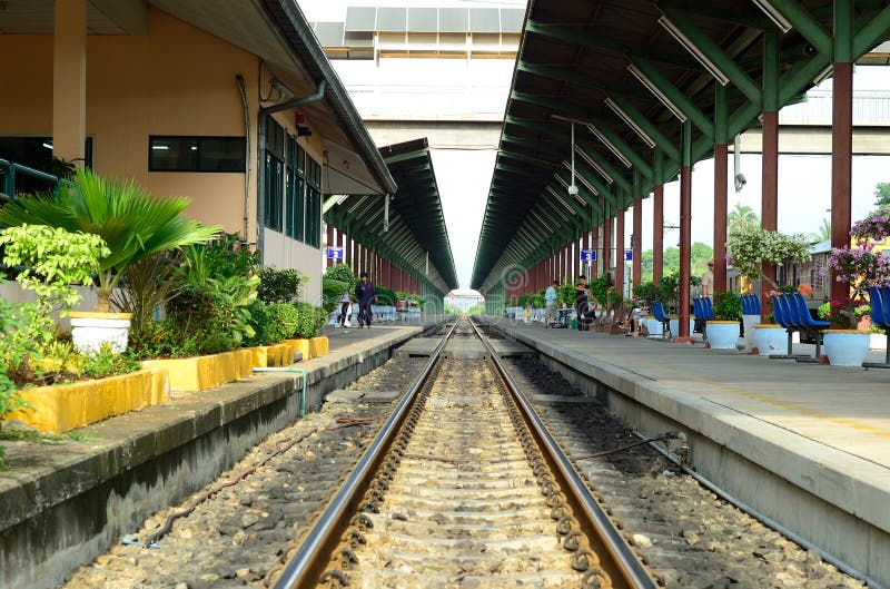 Railway on Train Station editorial photo. Image of railway - 26429701