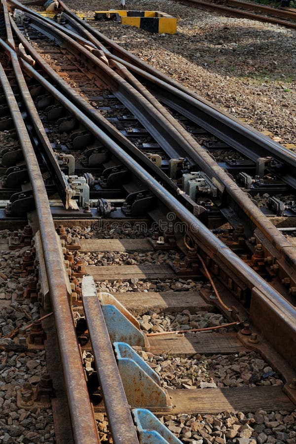 Railway Wesel Move System is a Branching Railroad Construction Where ...