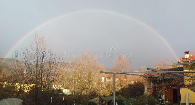 Raimbow stock photo. Image of paesaggio, raimbow, montagna - 123465678
