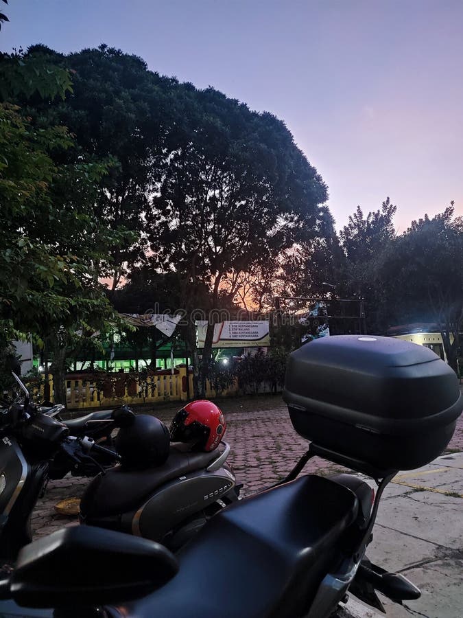 When the Rain Doesn& X27;t Come, the Sunset on the Red Sky Looks ...