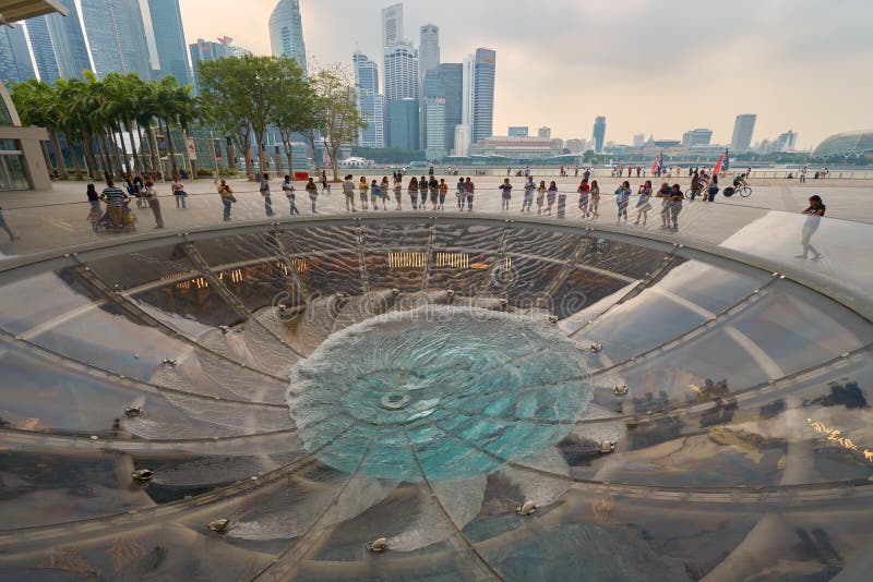 Rain Oculus editorial photo. Image of singapore, famous - 95355621