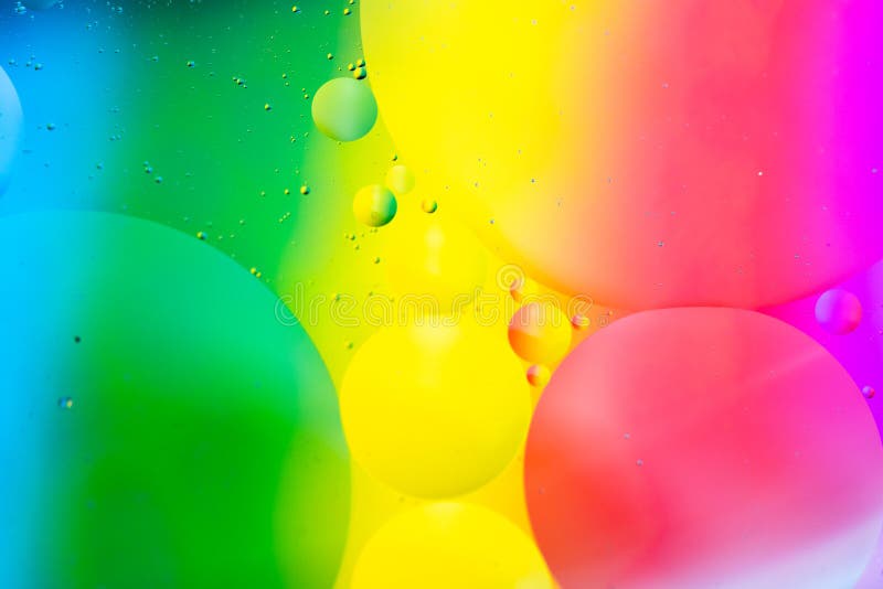 Rainbow Bubbles Oil On Water 2 Stock Photo - Image of water, yellow ...