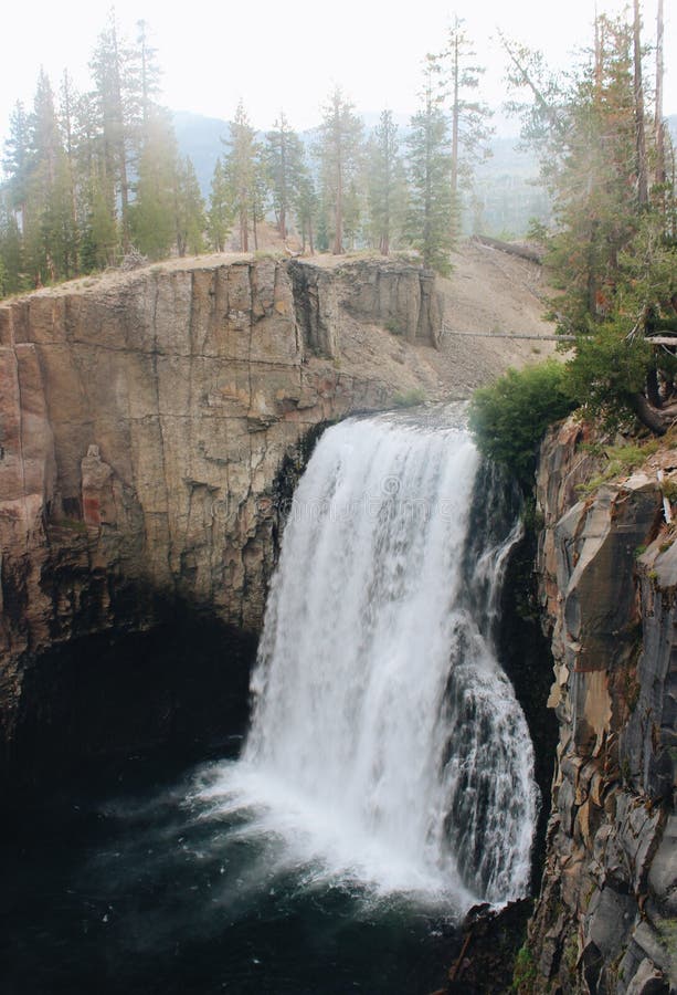 Mammoth falls stock photo. Image of oregon, mile, spring - 95229854