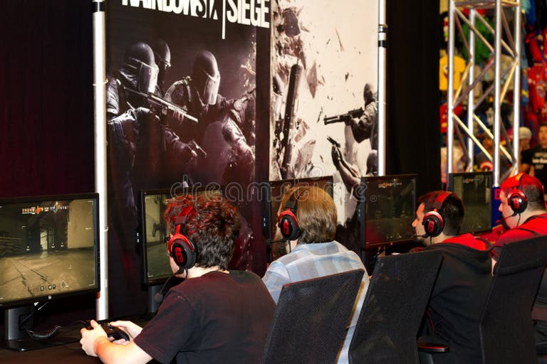 129 Comiccon Voyeur Video Stock Photos - Free & Royalty-Free Stock ...