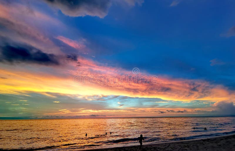 Rainbow at Sunset Pink and Blue Sky with Rainbow at Sky ,fluffy Clouds ...