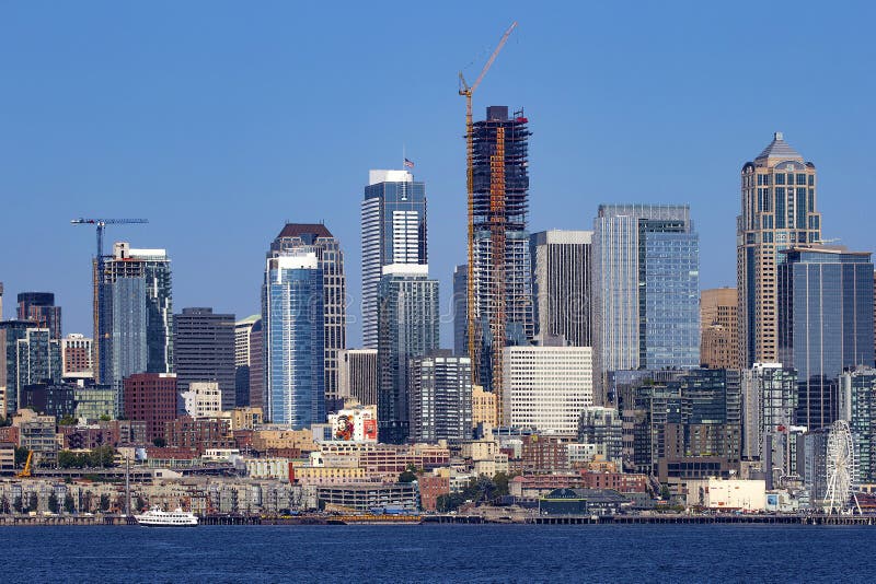 Rainier Square, Seattle, WA Editorial Image - Image of high, cranes ...