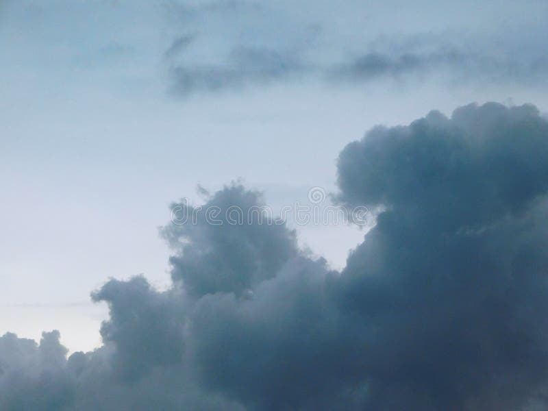 Rainy cloud`s sky stock image. Image of cloudy, calm - 102723193