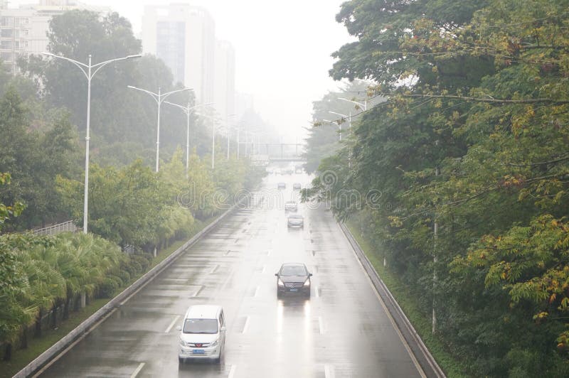 Rainy Day Road Traffic editorial image. Image of tourism - 65160510