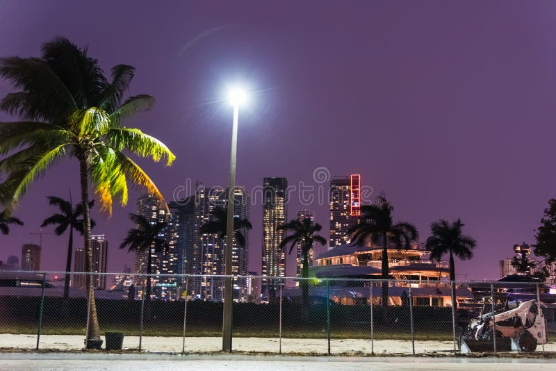 Rainy night in Miami stock photo. Image of beach, reflection - 141511174
