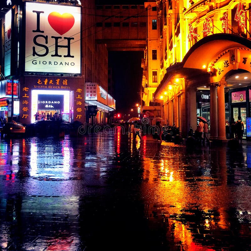 Night Of Shanghai Oriental Pearl Tower And City Editorial Photo - Image ...