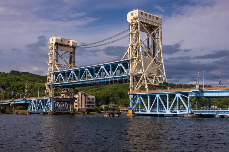 A Raised Double Deck Lift Bridge Crossing a River Editorial Photography ...