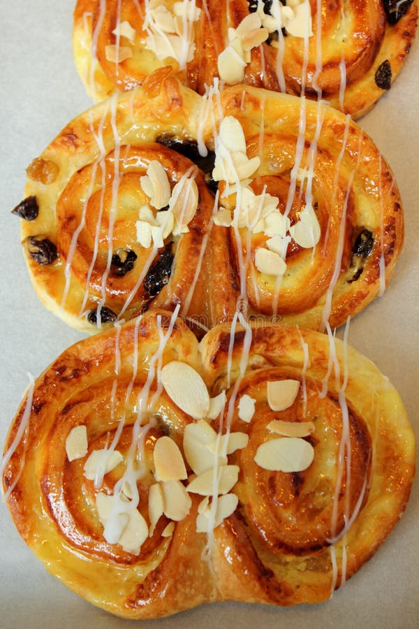 Raisin cream roll danish stock image. Image of raisin - 32064573
