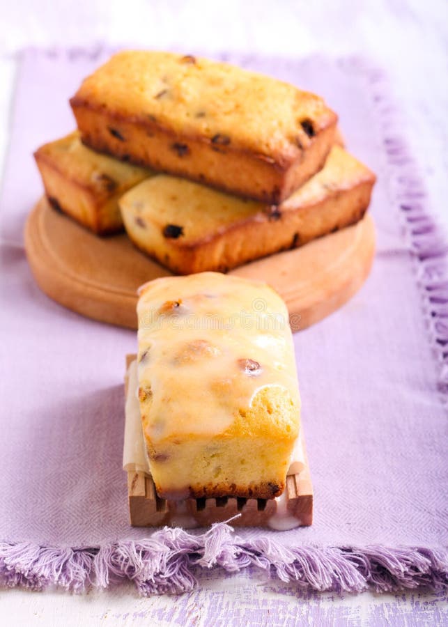 Raisin Mini Loaf with Icing Stock Image - Image of baked, loaf: 68154489