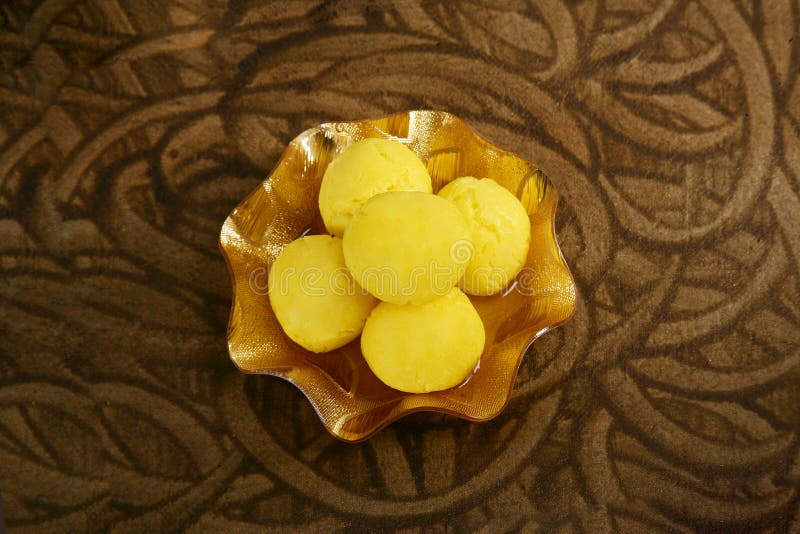 Rajbhog or Yellow Bengali Rasgulla or Cham Cham Stock Image - Image of ...
