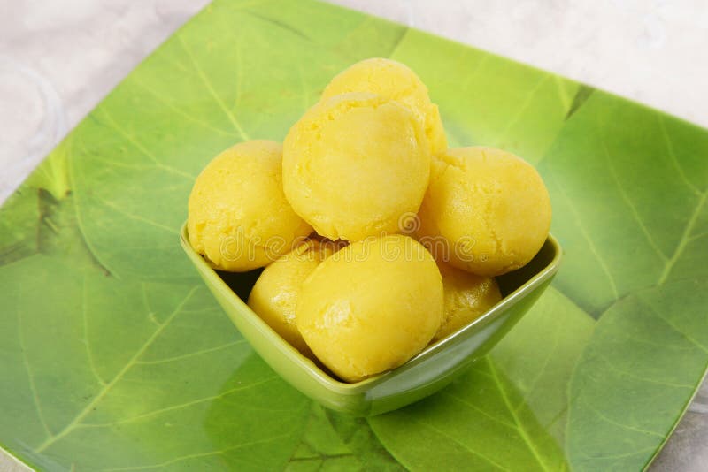 Rajbhog or Yellow Bengali Rasgulla or Cham Cham Stock Photo - Image of ...