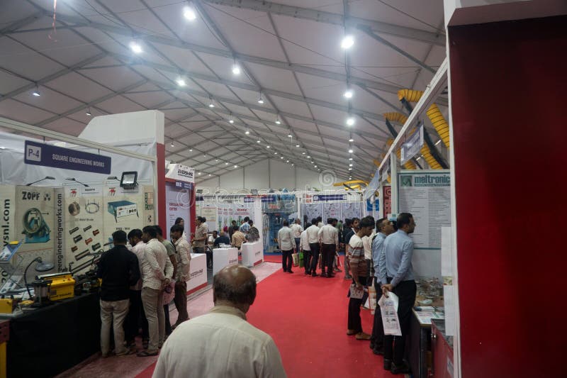 Rajkot, Gujarat, India. 27th September, 2024. Square Stall, Rajkot ...