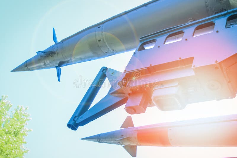 Raketten in het museum stock foto. Image of complex - 144149730