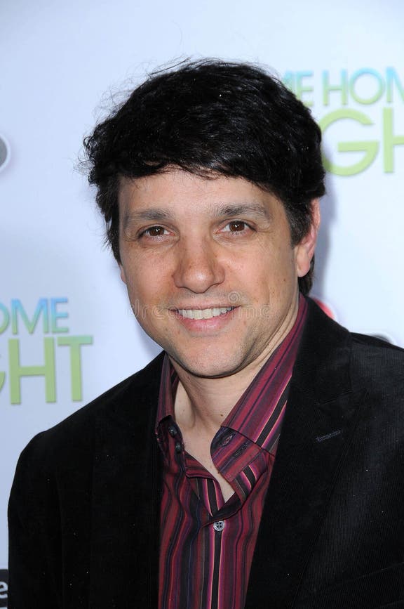 Ralph Macchio editorial photo. Image of 030211, macchio - 26356551