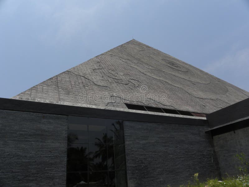 Ramanagara, Karnataka, Indien - 1. Januar 2009 Formte Pyramiden-Tal ...