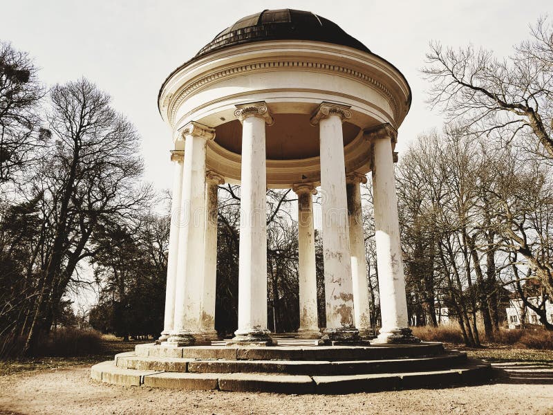 Stone Pavilion Park Stock Photos - Download 7,141 Royalty Free Photos