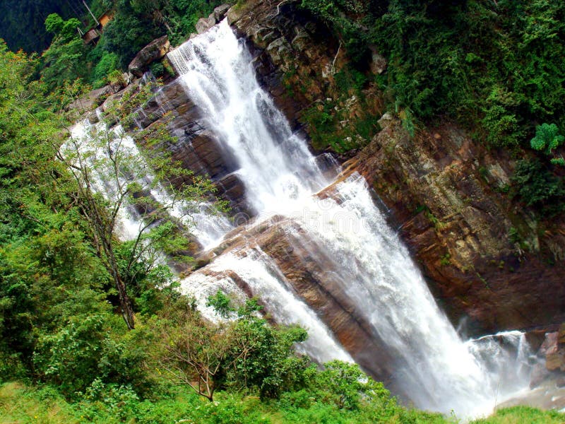 Ramboda falls, Ceylon stock image. Image of green, landscape - 19539943
