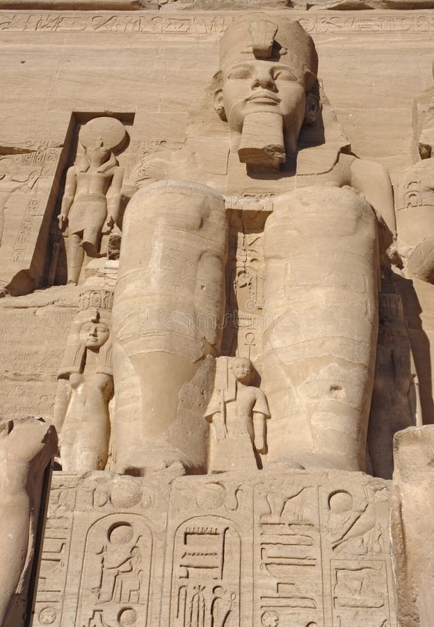 Retrato De Ramesses En Los Templos De Abu Simbel Foto de archivo ... Retrato De Ramesses En Los Templos De Abu Simbel Foto de archivo ...