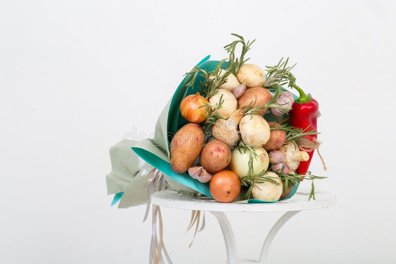 Ramo de verduras imagen de archivo. Imagen de hermoso - 108642853
